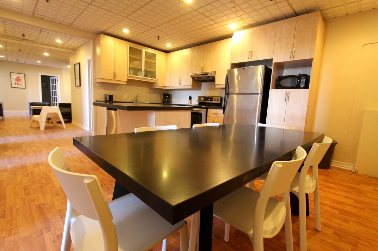 2070 Rue Clark, Montréal, QC H2X 2R7, Canada - 3 unit Rentals - Zumper