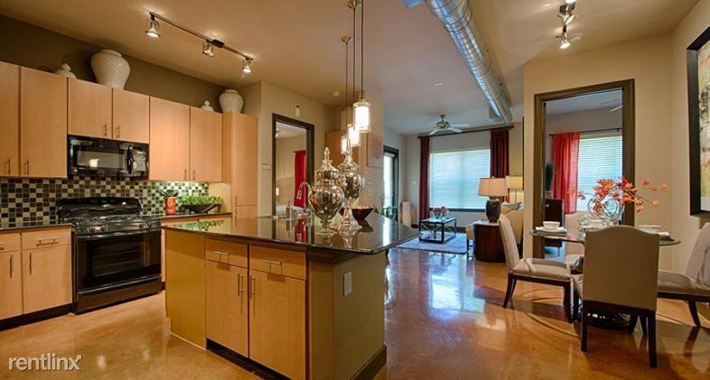 Waterway Avenue in the Woodlands Apartments - Waterway Ave The ...