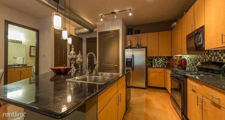 Waterway Avenue in the Woodlands Apartments - Waterway Ave The ...