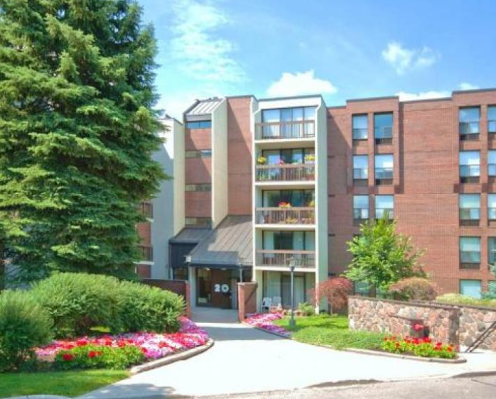 20 Fashion Roseway Apartments - Toronto ON | Zumper