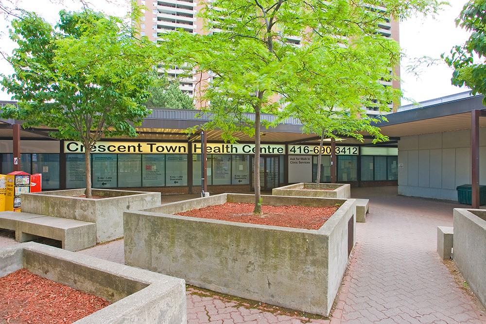 Crescent Town Apartments - 7 Crescent Pl Toronto ON | Zumper