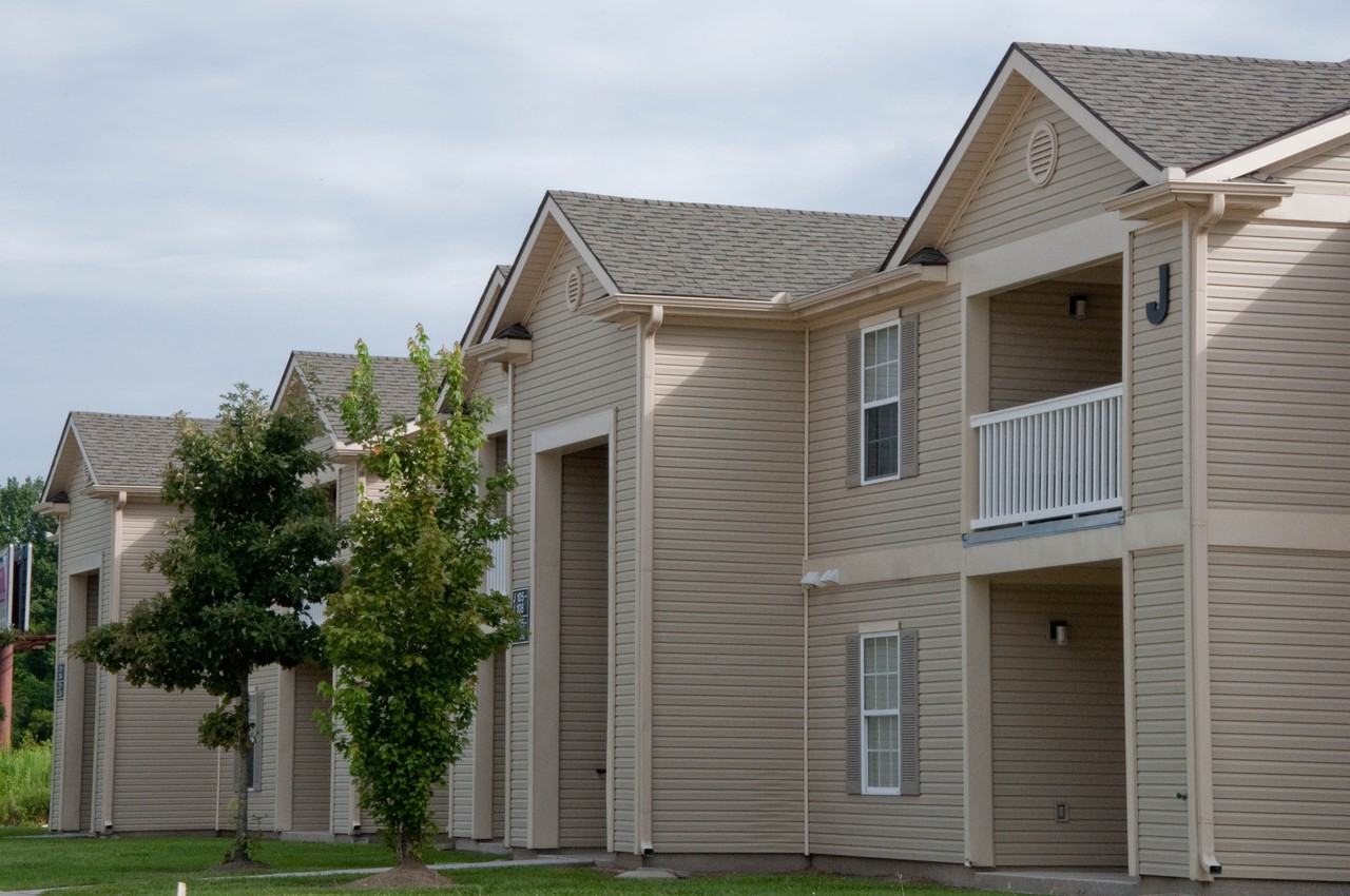 Hooper Pointe Apartments - 4888 Hooper Rd Central LA | Zumper