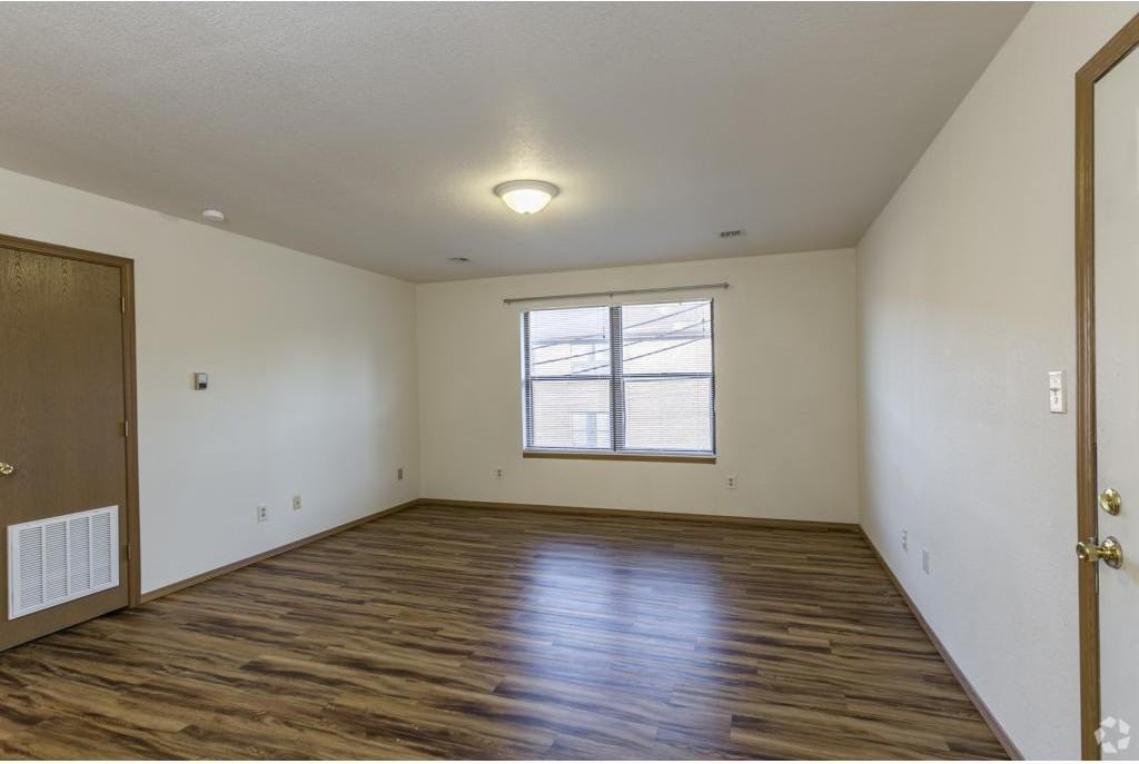 Evergreen Apartments - 800 N Cedarbrook Ave Springfield MO | Zumper