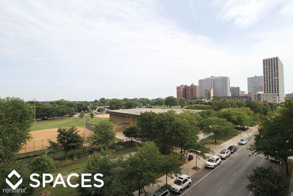 The Legacy HB on Clarendon Park - 4520 N Clarendon Apartments - 4324 N ...