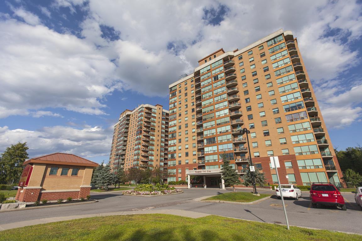 Park Ridge Place I-III Apartments - 7303/7305/7307 Campeau Dr, Ottawa ...