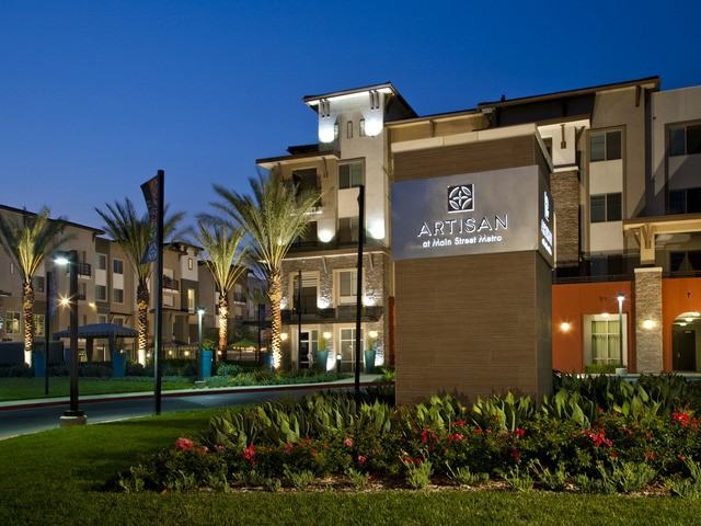 Artisan at Main Street Metro Apartments - 211 W Rincon St Corona CA ...