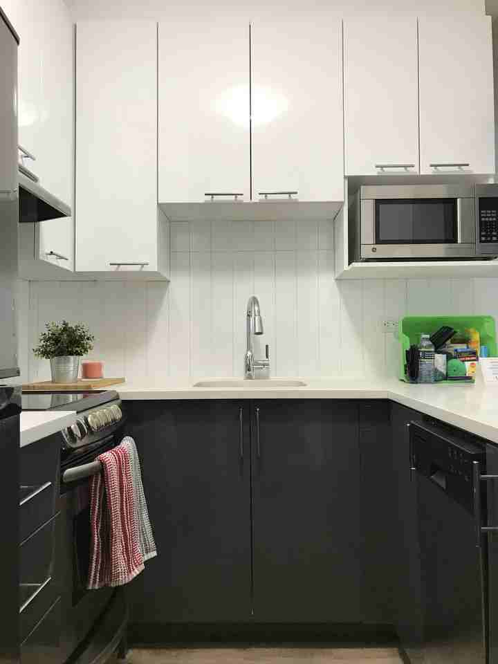 2121 Rue Saint Mathieu, Montréal, QC H3H 2J3 - Studio Apartment for ...