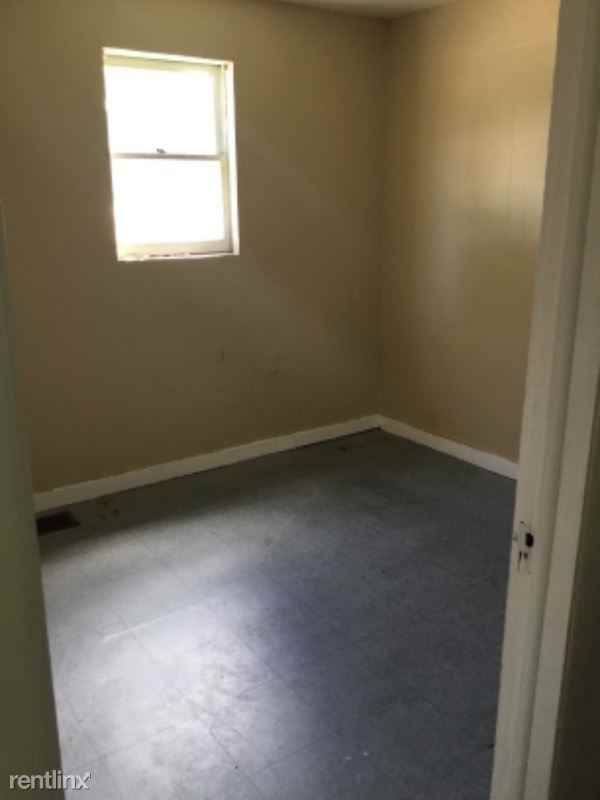 1098 S Washington Ave, Kankakee, IL 60901 2 Bedroom Apartment for $600 ...
