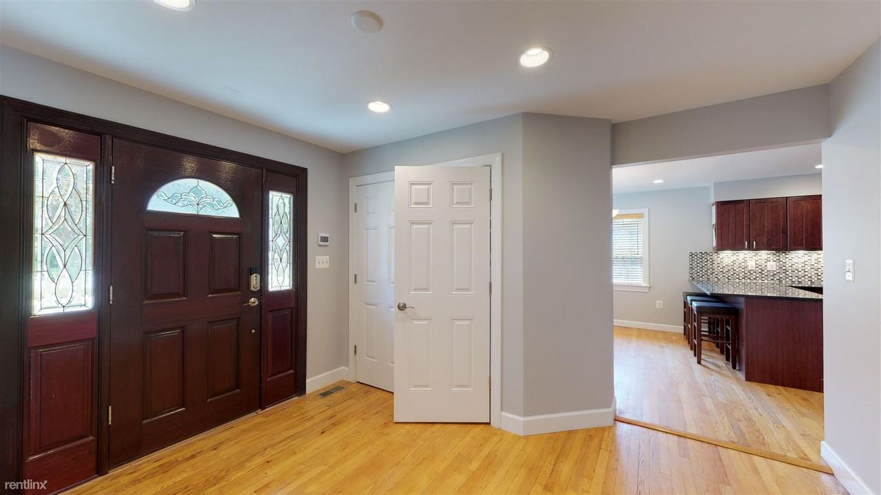 Deimos Haus Apartments - Louis Ave And Warren St Silver Spring MD ...