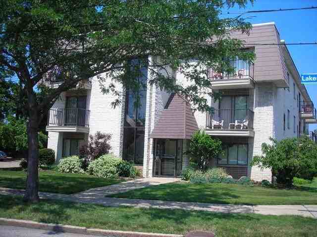 White Stone Manor Apartments - 18009 S Lakeshore Blvd Cleveland OH | Zumper