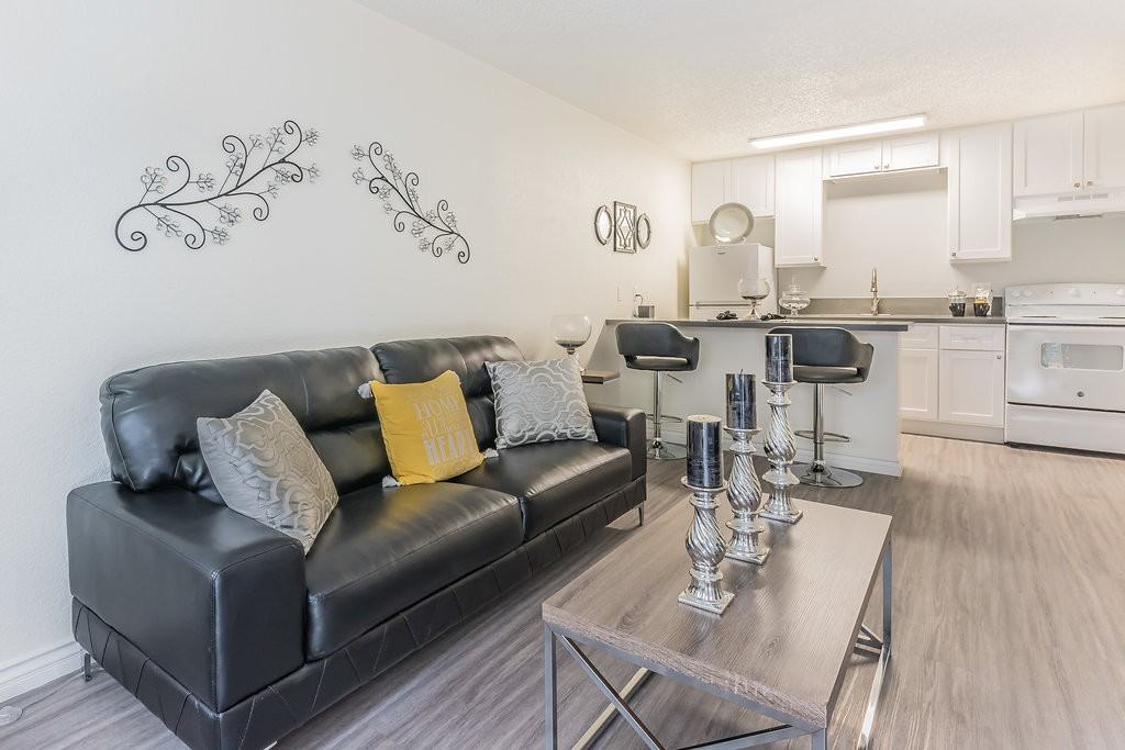 University Gardens Apartments - 3955 University Center Dr, Las Vegas ...