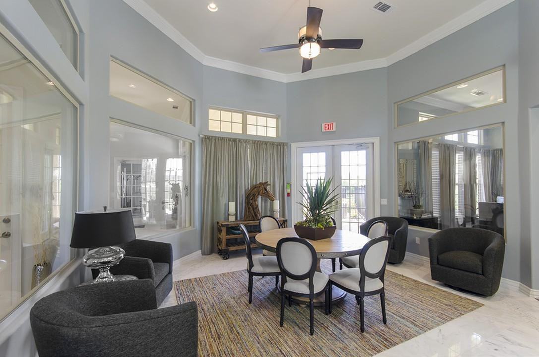 Park at Briggs Ranch Apartments - 5525 Mansions Blfs San Antonio TX ...