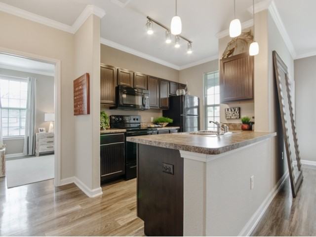 Park at Briggs Ranch Apartments - 5525 Mansions Blfs San Antonio TX ...