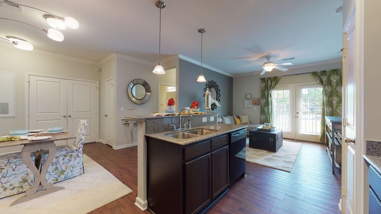 The Heritage at Arlington Apartment Homes - 2700 W Arlington Blvd ...
