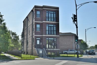 5979 N Elston Ave #3, Chicago, IL 60646 - 3 Bedroom Apartment for Rent ...