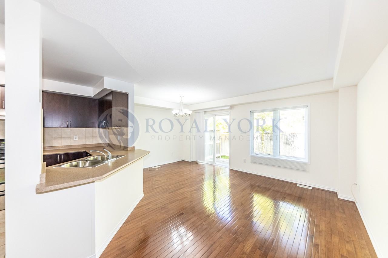 5255 116-5255 Palmetto Place, Mississauga, ON L5M 0H2 4 Bedroom House ...