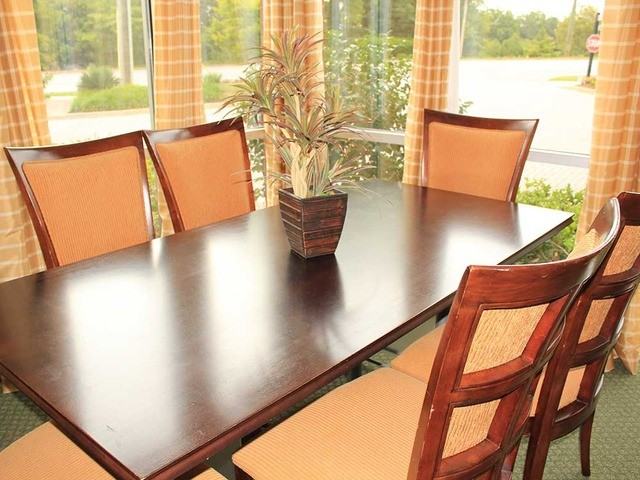 AMLI Perimeter Gardens Apartments - 100 Azalea Garden Dr Dunwoody GA ...