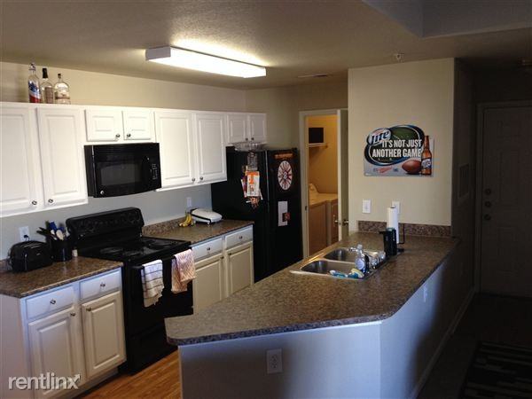 Crowne at Campus Pointe Apartments - 2130 Grand Ave Knoxville TN | Zumper