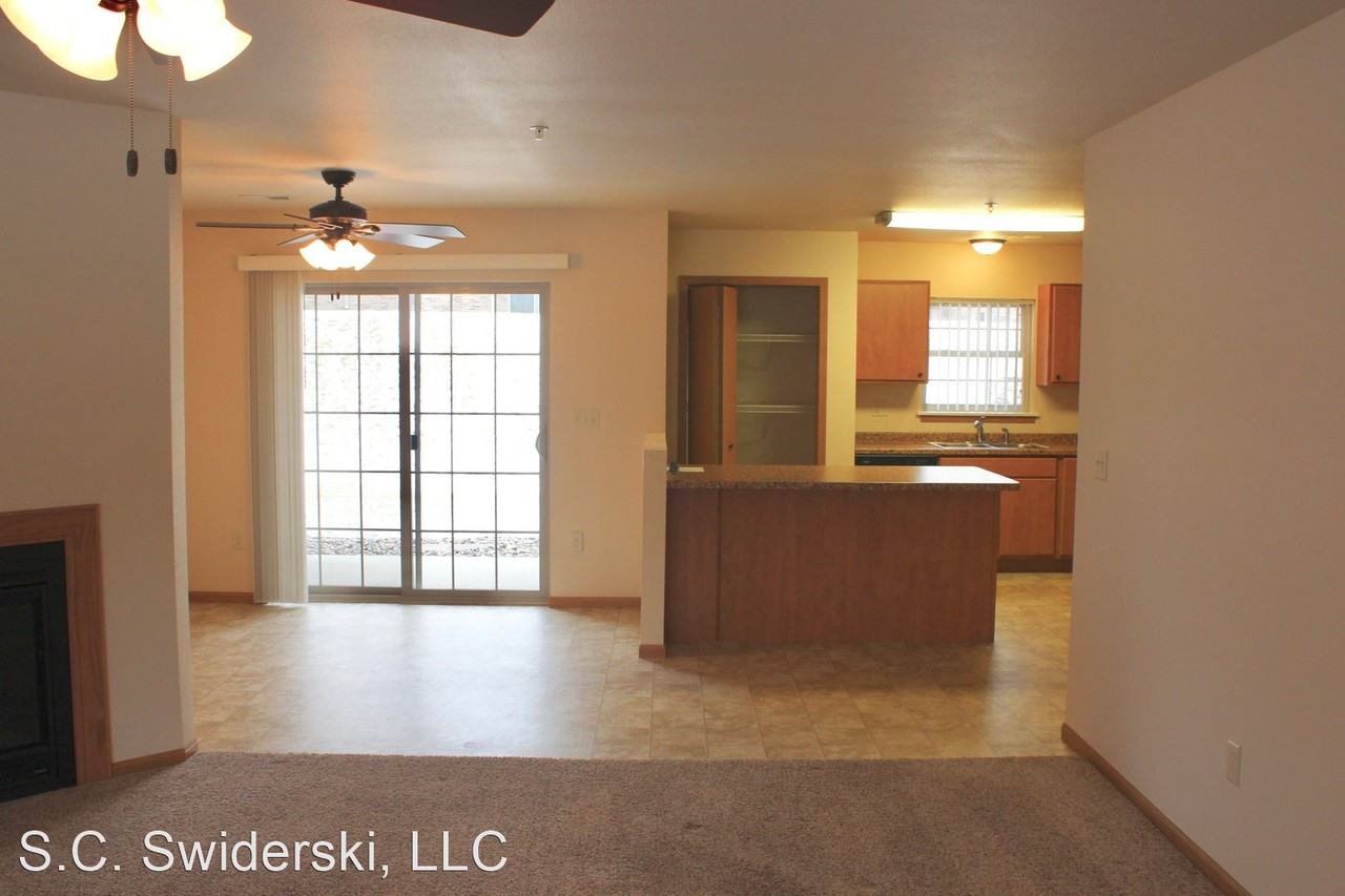 River Trail Estates Apartments - 6903 Weston Ridge Dr, Weston, WI 54476 ...