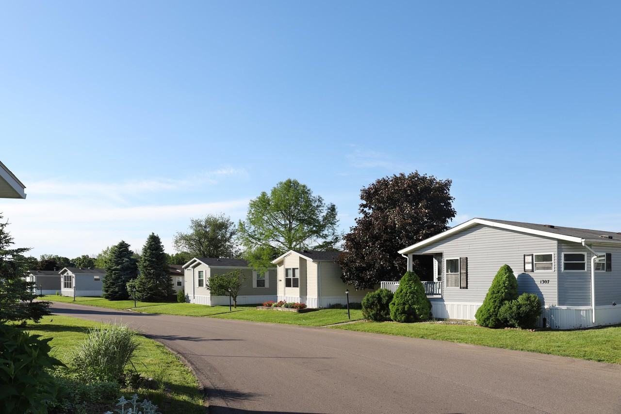 Fountain Springs - 1410 S 9th St, Kalamazoo, MI 49009 - Apartment for ...