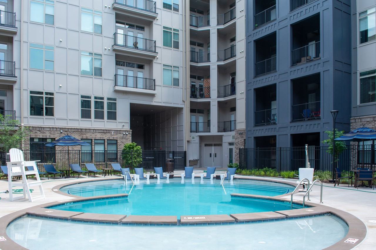 Preserve at Westfields Apartments - 4950 Westcroft Blvd Centreville VA ...