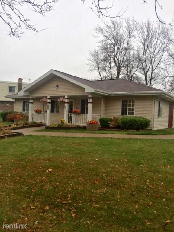 Primrose Apartments - 1316 Primrose Ln Neenah WI | Zumper Rentals