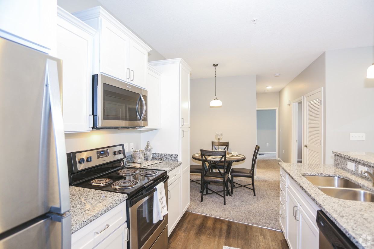 Summit Crossing Apartments - 14500 E Bannister Rd Kansas City MO | Zumper