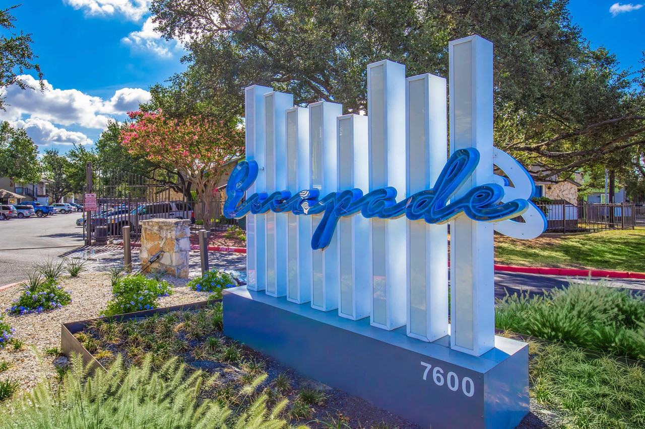 z-111122-The Escapade Apartments - 7600 Blanco Rd San Antonio TX | Zumper