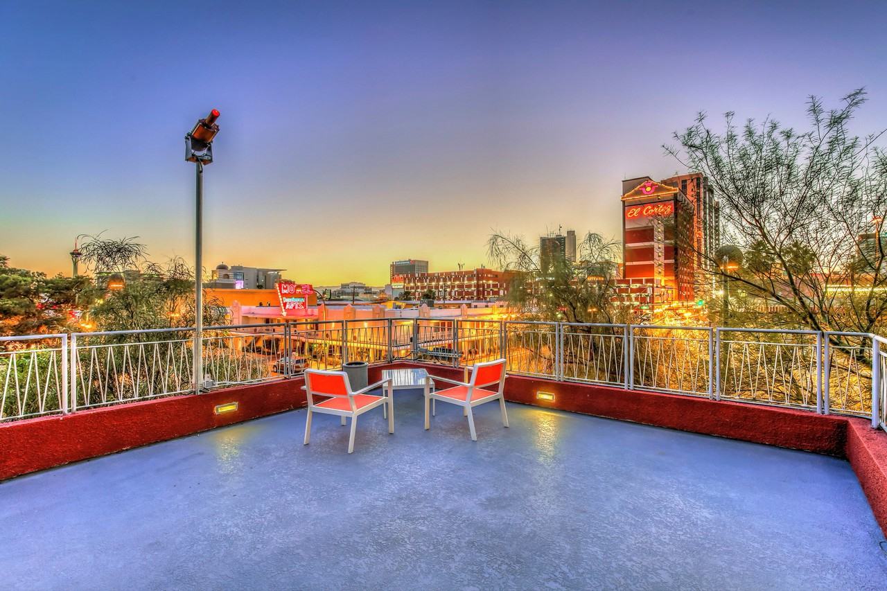 The 211 Apartments - 211 N 8th St Las Vegas NV | Zumper