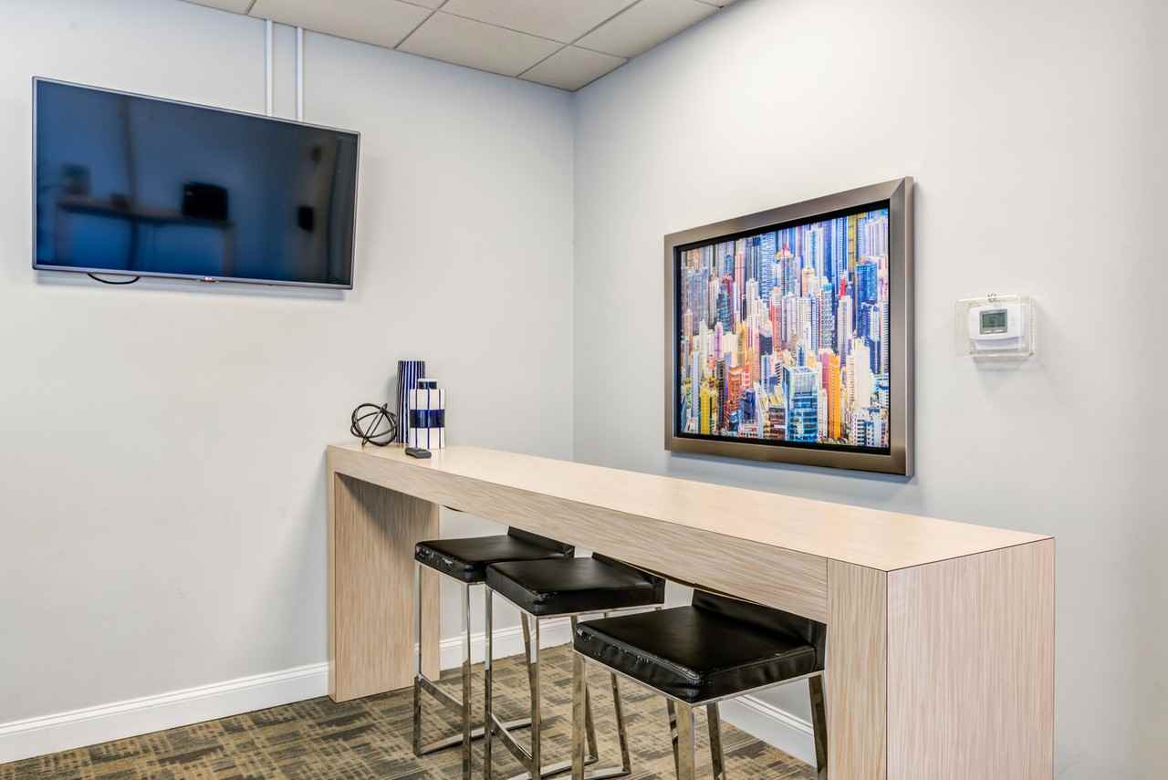 The Square at 511 Apartments - 511 Four Mile Rd Alexandria VA | Zumper