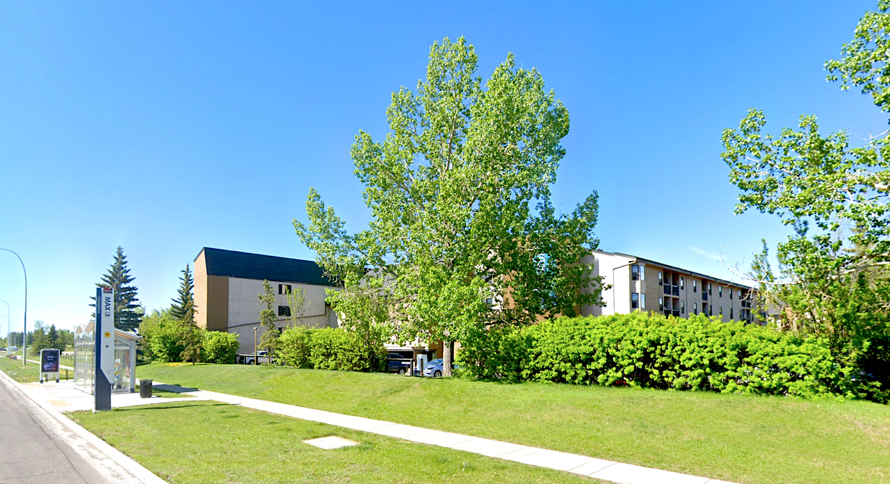 Cedarbrae Manor Apartments - 11611 Oakfield Dr Sw, Calgary, AB T2W 4S9 ...