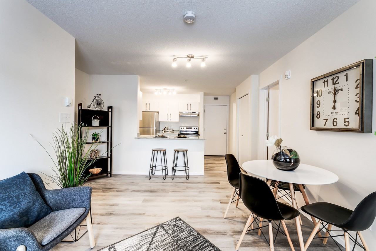 Secord Landing Apartments - 615 Secord Blvd Nw, Edmonton, AB T5T 7M2 ...