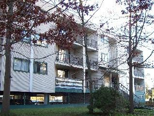 Bennett Manor Apartments - 8351 Bennett Rd, Richmond, BC V6Y 1N4 - Zumper