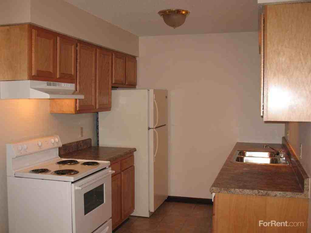 Wood Ridge Apartments - 1800 N McCord Rd Toledo OH | Zumper