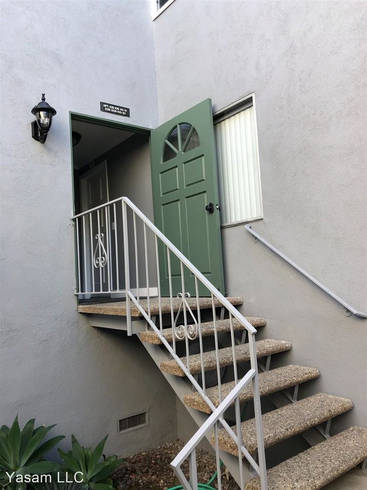 LUXURY LIVING AT AN AFFORDABLE PRICE Apartments - 11007 Palms Blvd Los ...