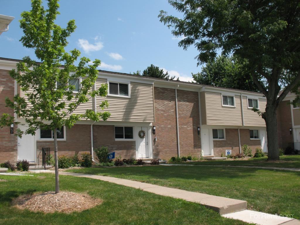 Samaritas Affordable Living of Adrian Apartments - 1542 Village Green ...