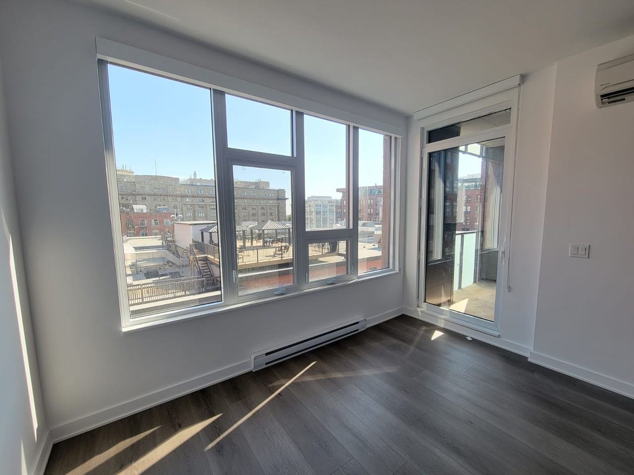 150 Rue King, Montréal, QC H3C 2P3 - 1 Bedroom Apartment for Rent ...