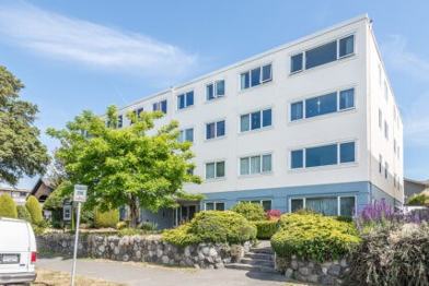 Royal Beach Apartments - 628 Dallas Rd, Victoria, BC V8V 1B5 - Zumper
