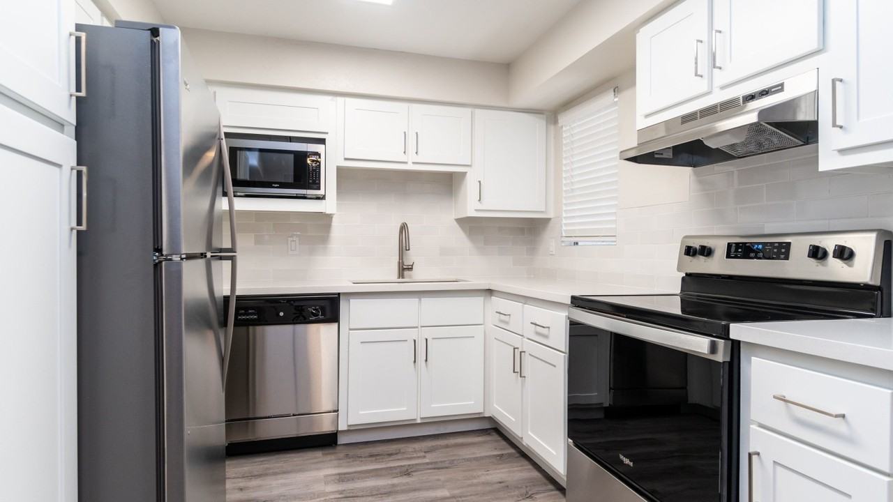 Del Sol Apartments - 10888 N 70th St Scottsdale AZ | Zumper