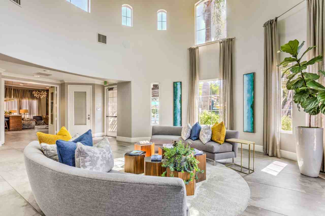 Signature Point Apartments - 13006 Signature Pt, San Diego, CA 92130 ...