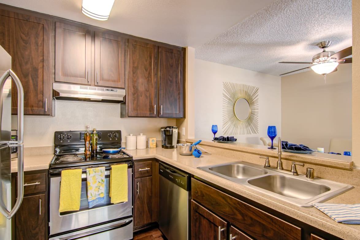 Lakeview Village Apartments - 3115 Sweetwater Springs Blvd Spring ...