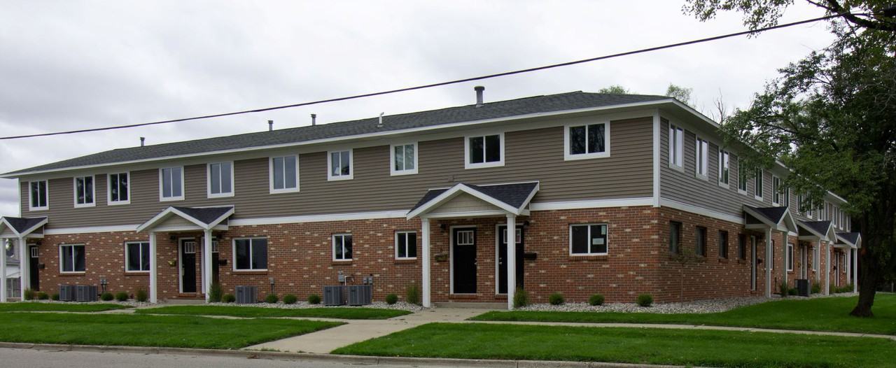816 DOUGLAS ST.__165 Apartments - 816 Douglas St Mt Pleasant MI | Zumper