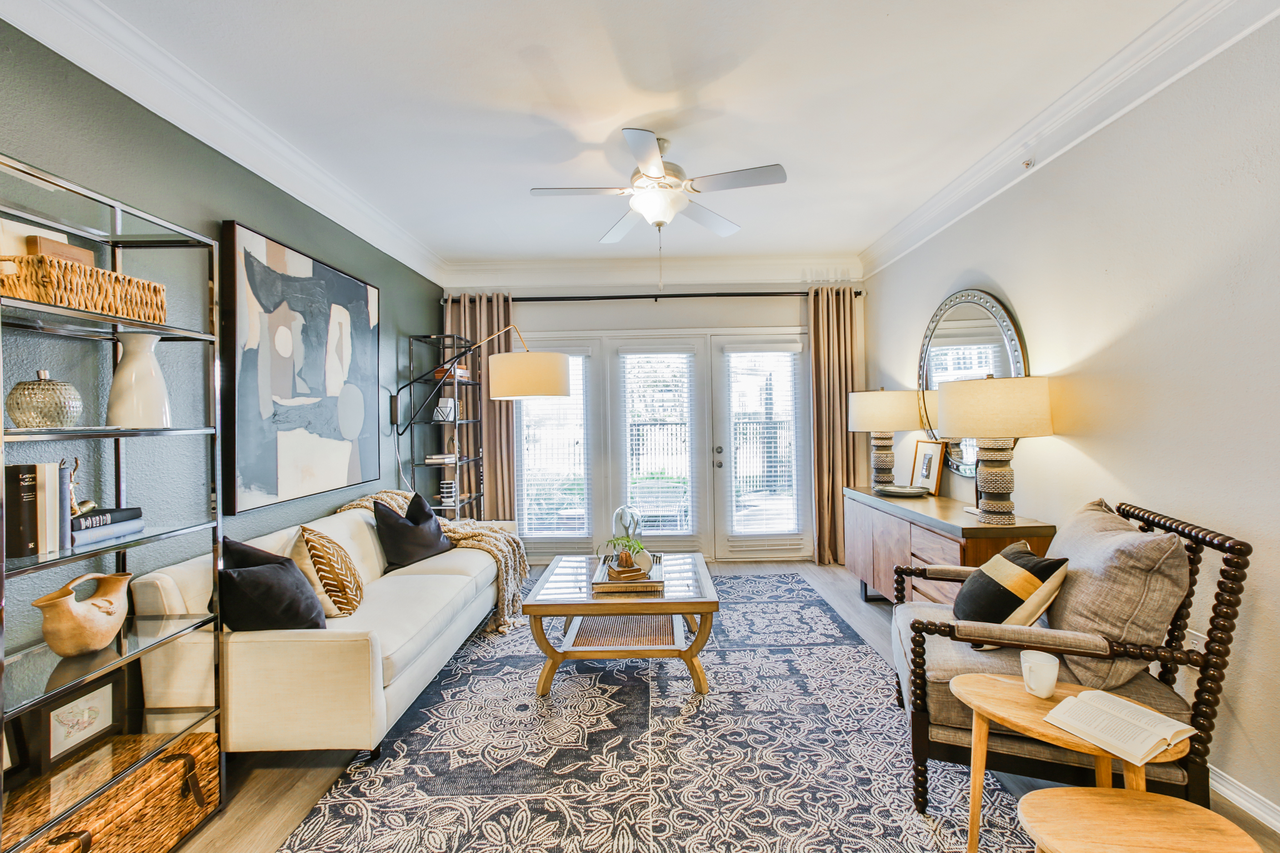 Metro Midtown Apartments - 2350 Bagby St, Houston, TX 77006 - Zumper
