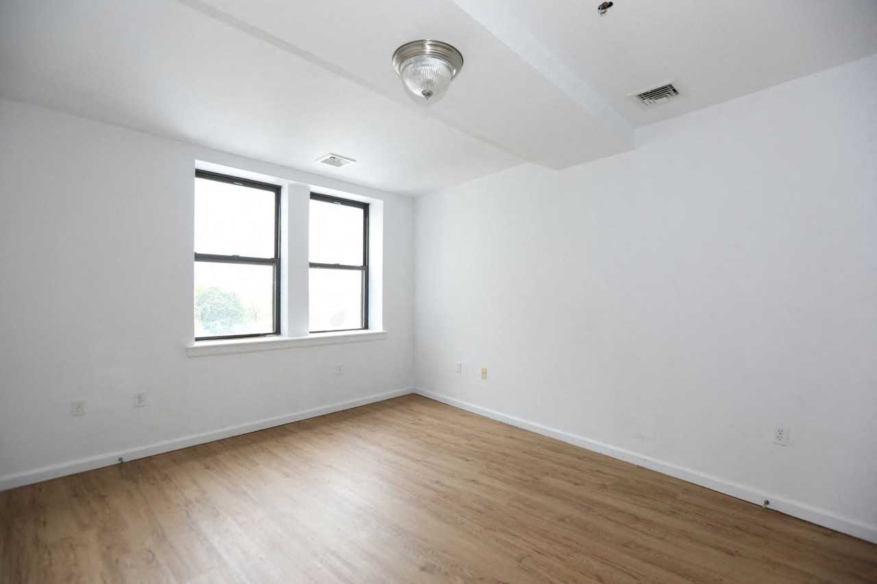 Lincoln Park Lofts Apartments - 39-41 Lincoln Park Newark NJ | Zumper