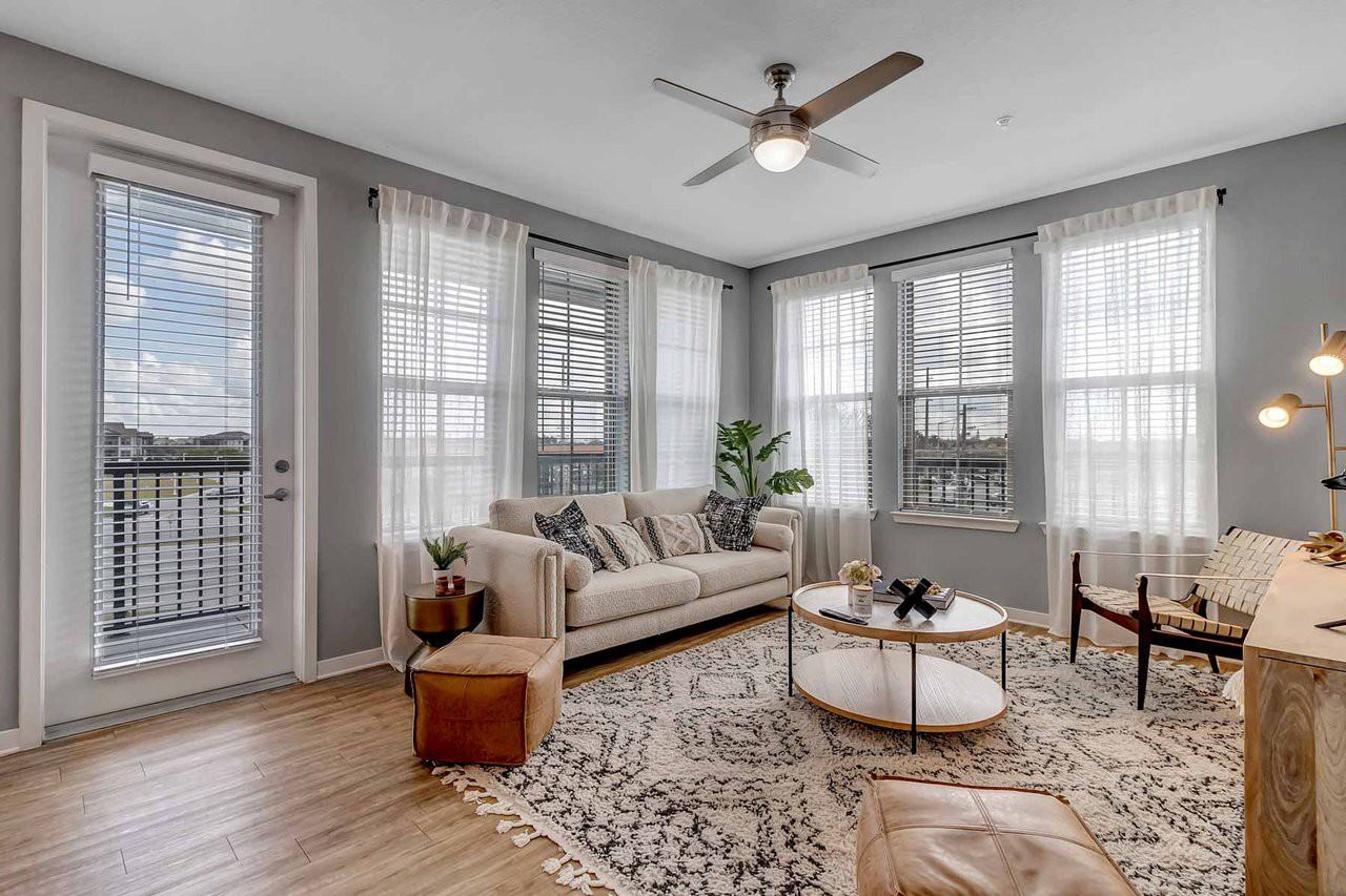 Luma Headwaters Apartments - 4000 Headwaters Way, Orlando, FL 32837 ...