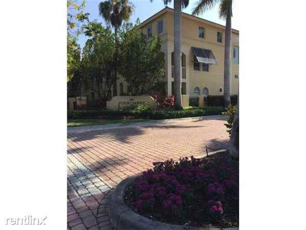 Courtyard At Jacaranda Apartments - 110 Jacaranda Country Club Dr ...