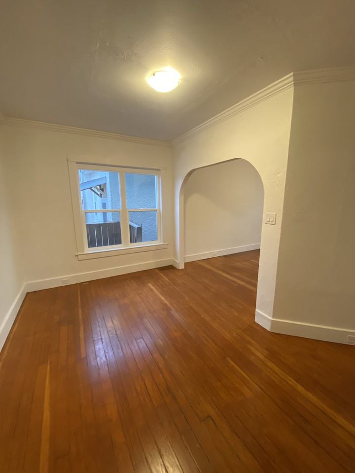 1573 Elgin Ave W Apartments - Winnipeg MB | Zumper