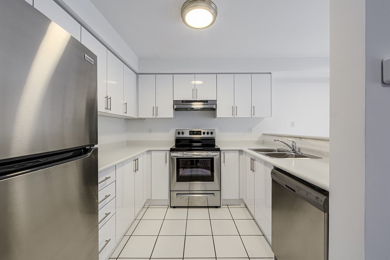 Daniels Gateway, Chartwell Village Apartments - 3035 Artesian Dr ...