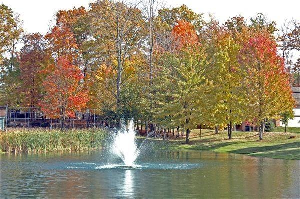 Hillside Forest Apartments - 30545 Crest Frst Farmington Hills MI | Zumper