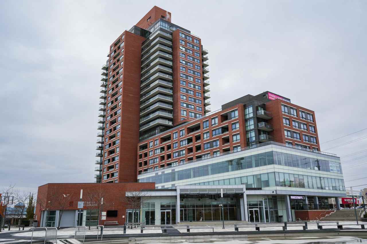 Vision at Pat Bayly Square Apartments - 73 Bayly St W, Ajax, ON L1S 0G2 ...